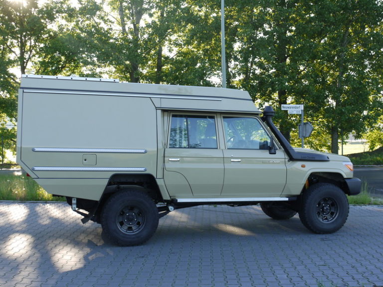 Toyota HZJ79 DoKa - Custom Campers GmbH